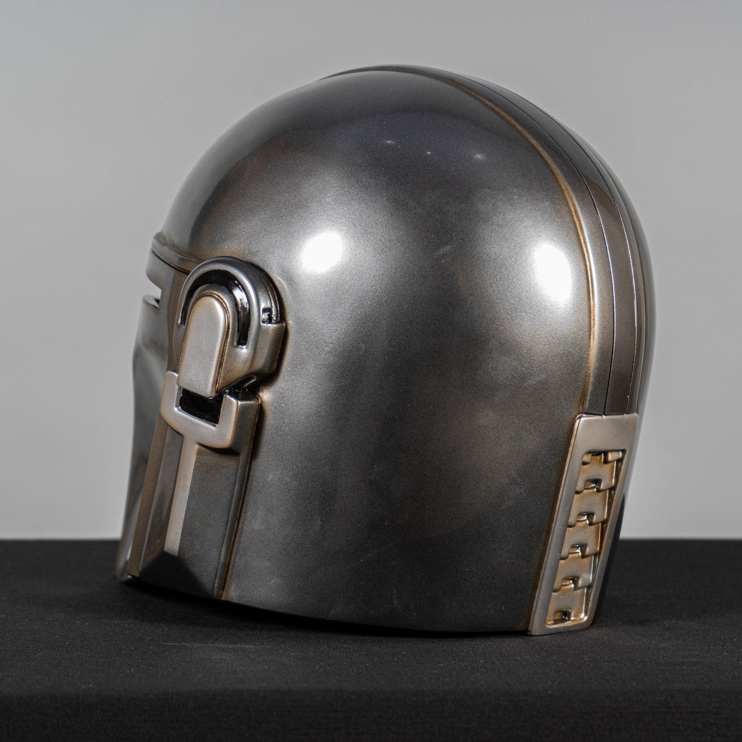 Mando Helmet Weathered - Beskar Helmet Replica - Mandaloriann armor ...